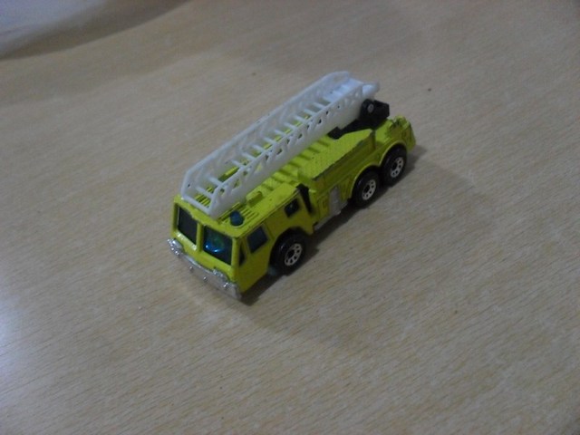 MATCHBOX - FIRE  ENGINE