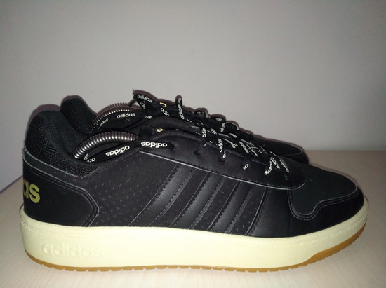 ADIDAS muske patike hoops br 44 ( 28 cm)