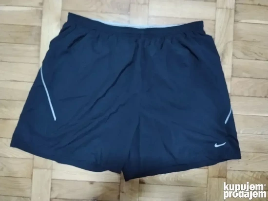 Nike šorc fit dry L