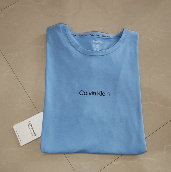 Calvin Klein majica LiXL nova original 100%