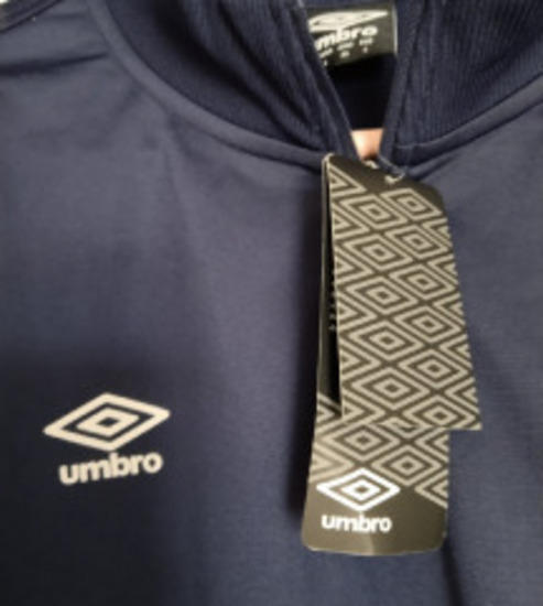  2199  Umbro original muski duks L