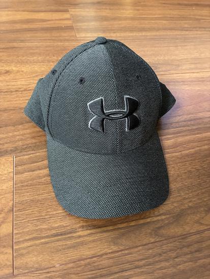 Under Armour kacket NOVO obim 58-59 L/XL