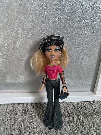 Bratz hibrid lutka sa veštačkim trepavicama