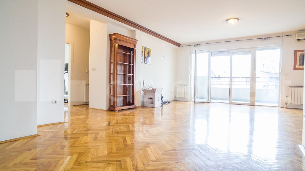 Stan za prodaju BEZ PROVIZIJE - Četvorosoban, 117m², Miloja Đaka, Savski venac - 468000€