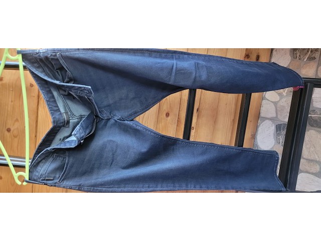 **Emporio Armani pantalone**