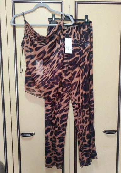 NOVO Zara leopard komplet M