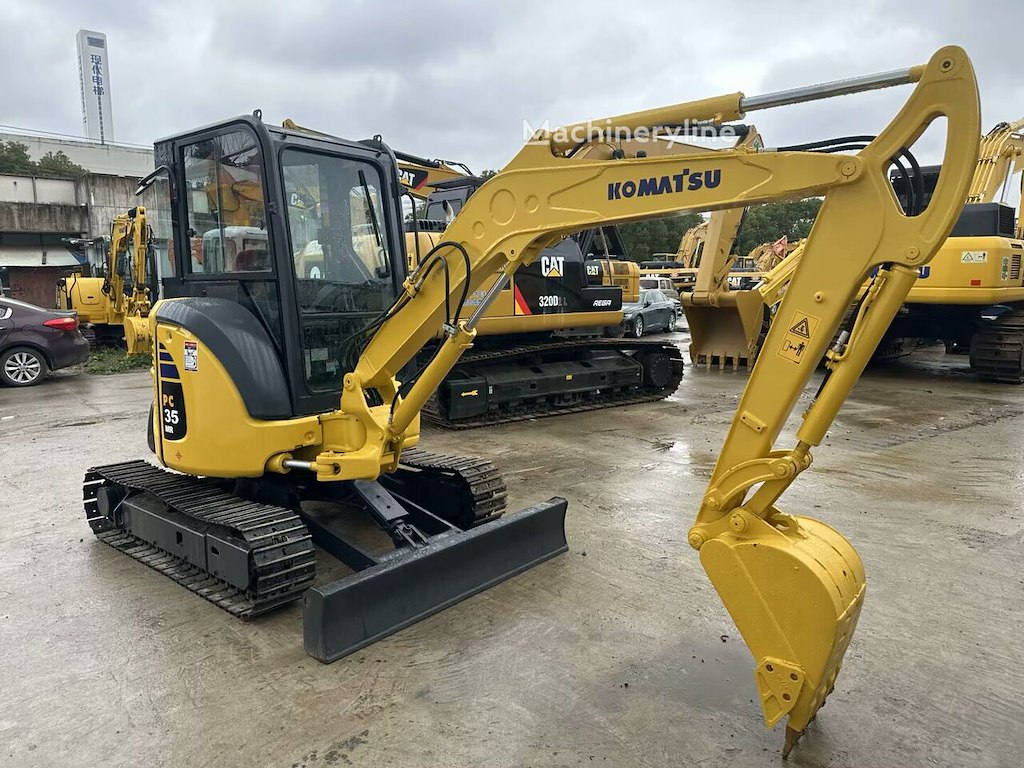 Komatsu PC35 mini bager