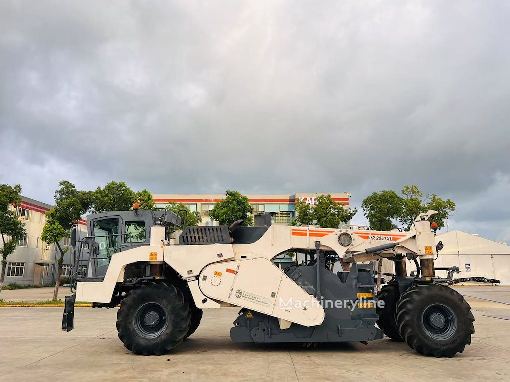 Wirtgen WR2000XL stabilizator tla