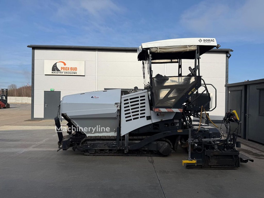 BOMAG BF300 C asfaltni finišer guseničar