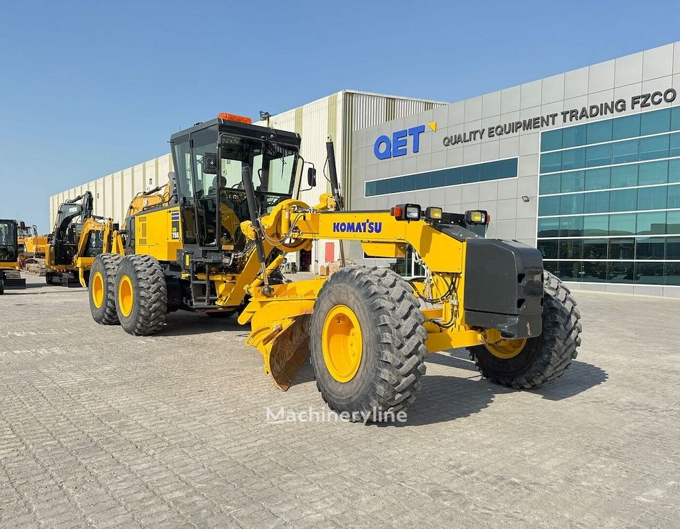 Komatsu GD755-5R grejder