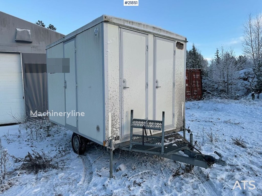 Site cabin with incineration toilet radnički kontejner