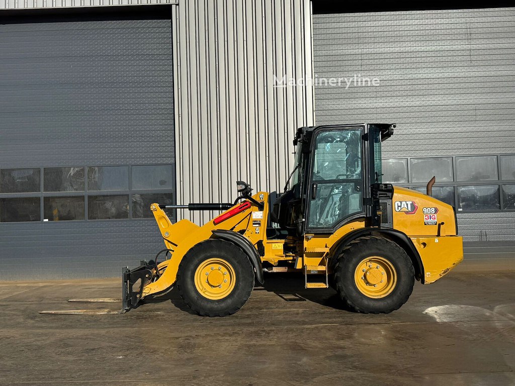Caterpillar 908 prednji utovarivač