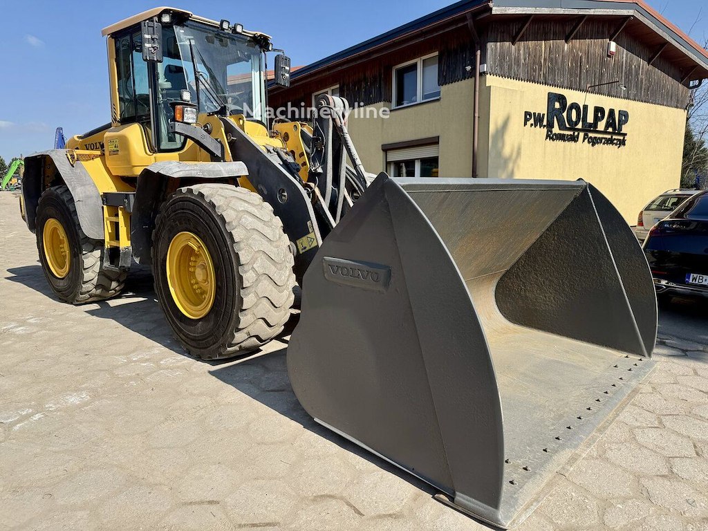 Volvo L120F prednji utovarivač