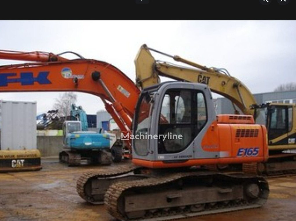 Fiat Kobelco E165 kabina