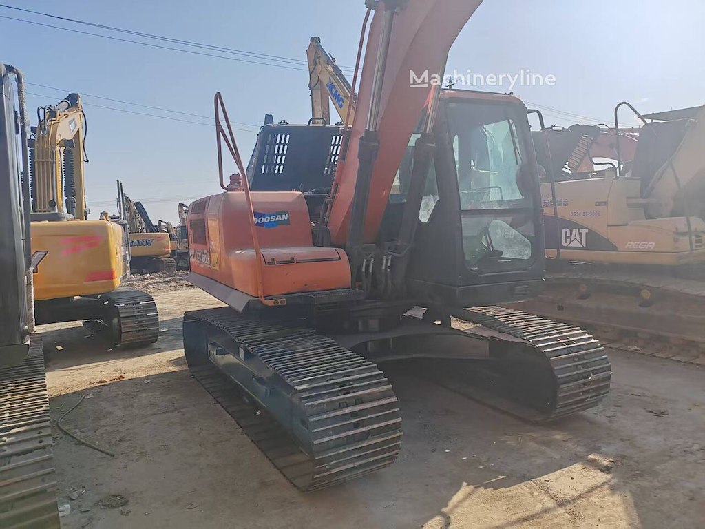Doosan DX150 bager guseničar