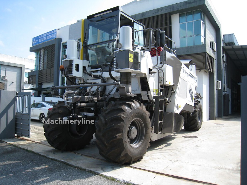 Wirtgen WR 2500 stabilizator tla