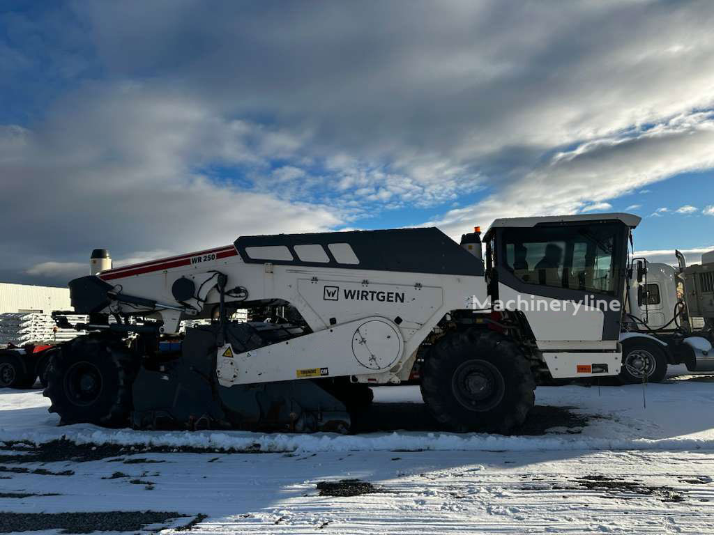 Wirtgen WR 250 stabilizator tla