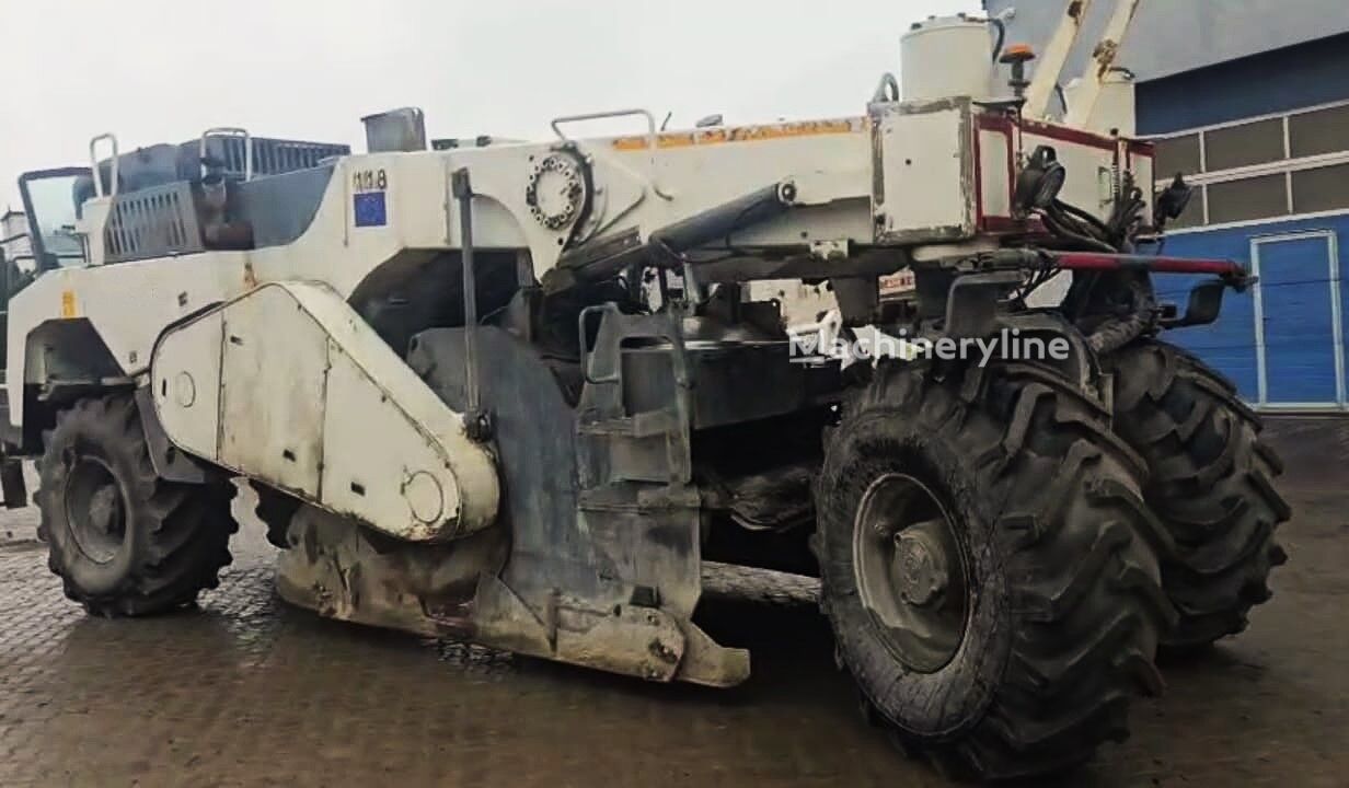 Wirtgen WR2000 stabilizator tla