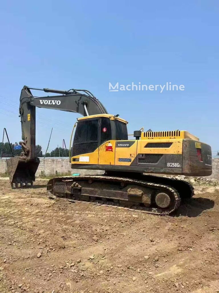 Volvo EC 250 bager guseničar