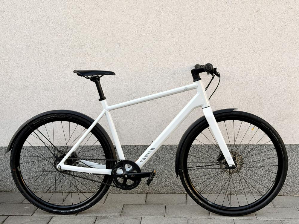 CANYON COMMUTER 28 (Size-XL) Nexus 8 Kao nov