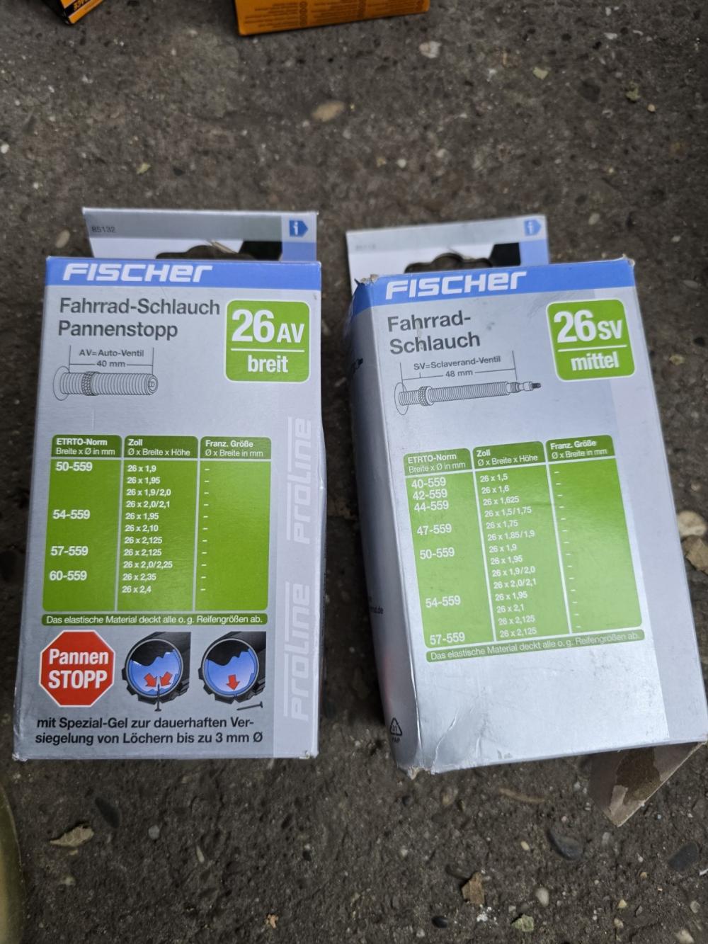 Fischer 26 auto sa gelom i presta obicne NOVO