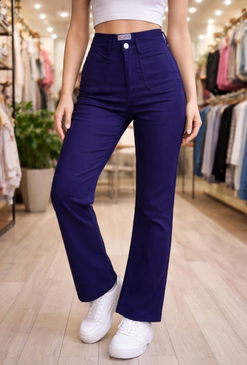 Ženske pantalone sa visokim strukom – tamnoplava boja. - Kroj