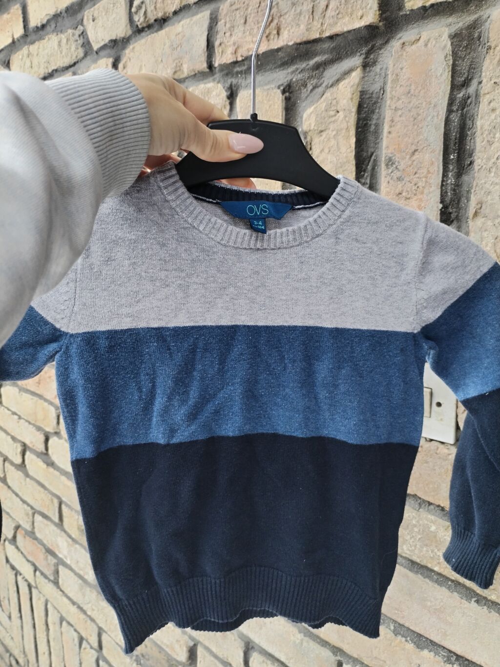 Super ocuvan Poklon gornji deo iste vel duksOvs dzemperak decaci vel