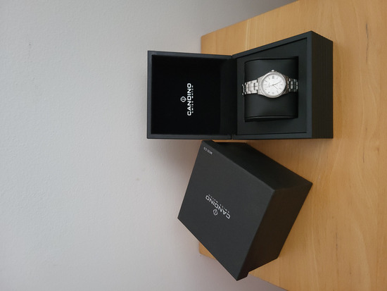 Ženski sat marke Candino