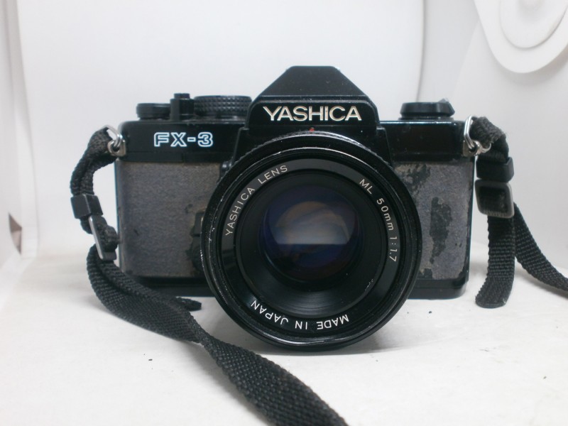 YASHICA FX-3