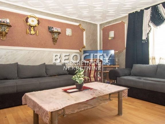 Grocka, Kaluđerica, Radojke Lakić, 7.0, 350m2, 180000EUR