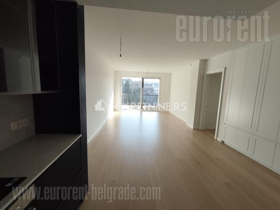 #49932, Izdavanje, Stan, KRUNSKA OKOLINA, 2750 EUR