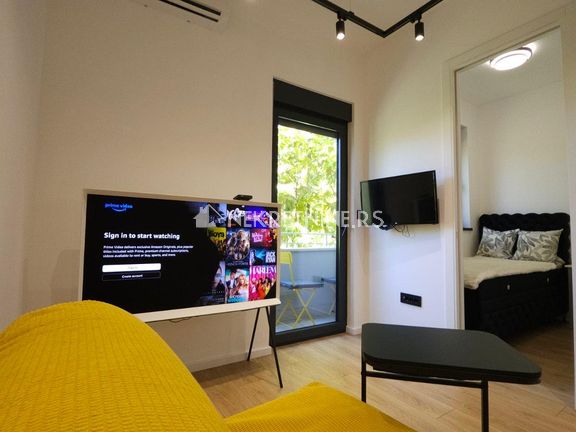 Prodajemo jednoiposoban stan, Gornji Dorcol, 33m²