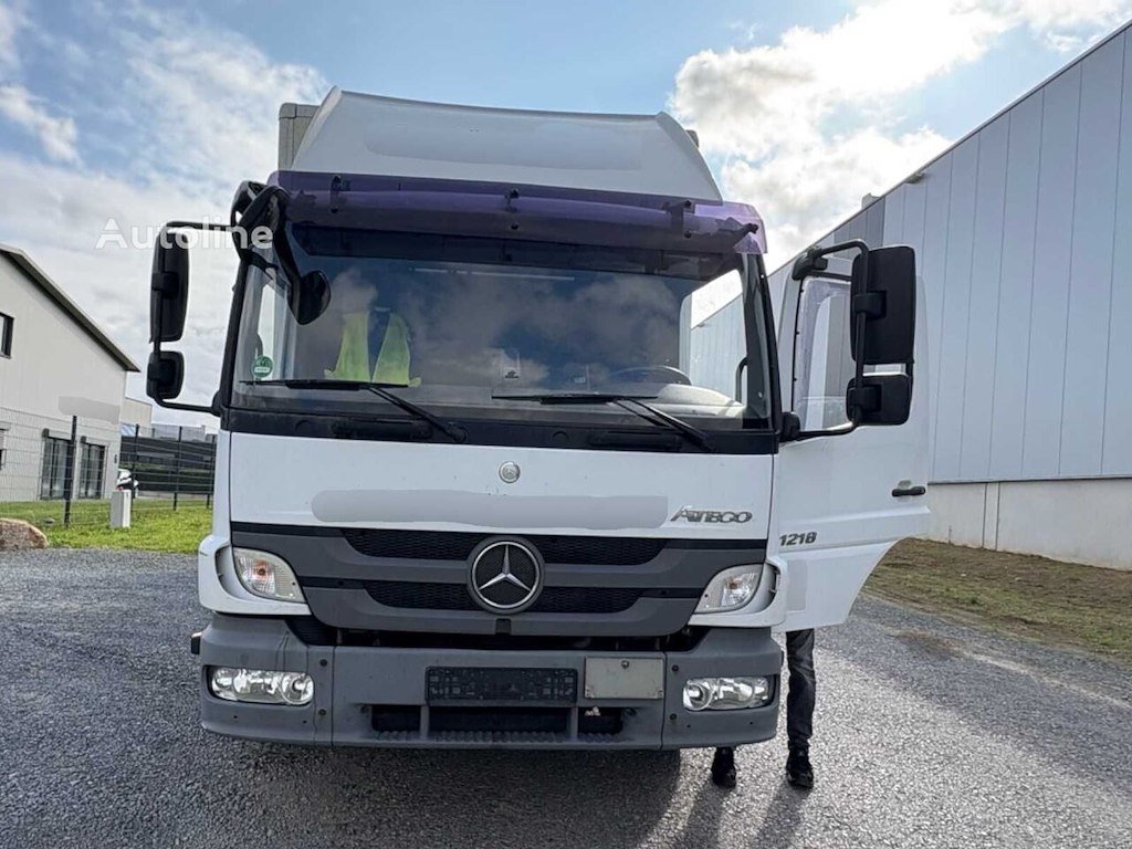 Prodaje se Mercedes-Benz Atego 818 kamion furgon na aukciji