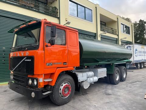 Volvo F12 autocisterna
