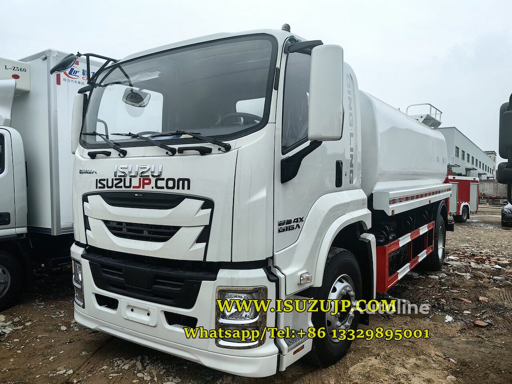 Nova Isuzu Water sprinkler truck autocisterna