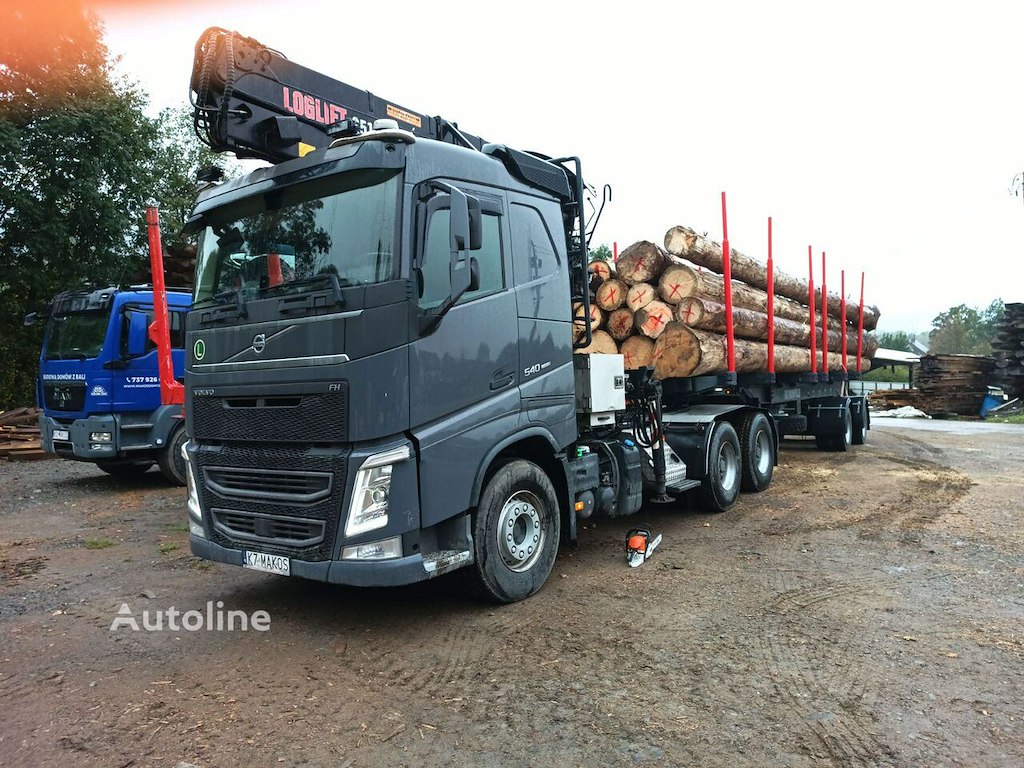 Volvo FH13 kamion za prevoz drva + šumarska prikolica