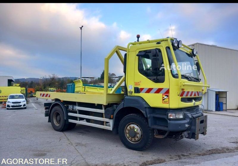Prodaje se Renault KERAX šlep auto na aukciji