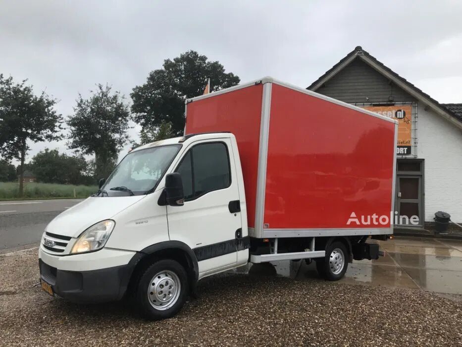 IVECO Daily 35S10 2.3 HPi CHASSISSCHADE Agile Euro 4 Koffer Laadklep C kamion furgon < 3.5t nakon udesa