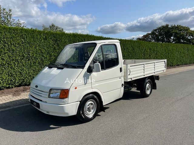 Ford Transit kamion s ravnom platformom < 3.5t
