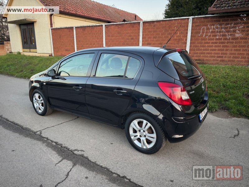 Opel Corsa 1,3Mjet Pun Opreme, Dobar auto