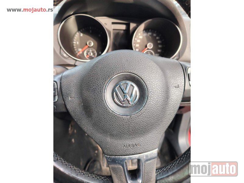 Golf 6 airbeg volana Originalni delovi Moguca ugradnja delova Alfa Romeo 147-156-166-159-GT-MiTo-Giulietta Fiat bravo 2 - croma -grande punto -multipla 2 -punto 3 -stilo-idea Freemont Panda 3 500L...