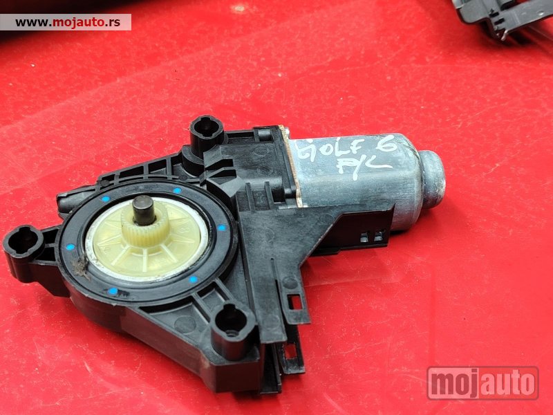 Golf 6 motor podizača stakla prednji levi Originalni delovi Moguca ugradnja delova Alfa Romeo 147-156-166-159-GT-MiTo-Giulietta Fiat bravo 2 - croma -grande punto -multipla 2 -punto 3 -stilo-idea ...