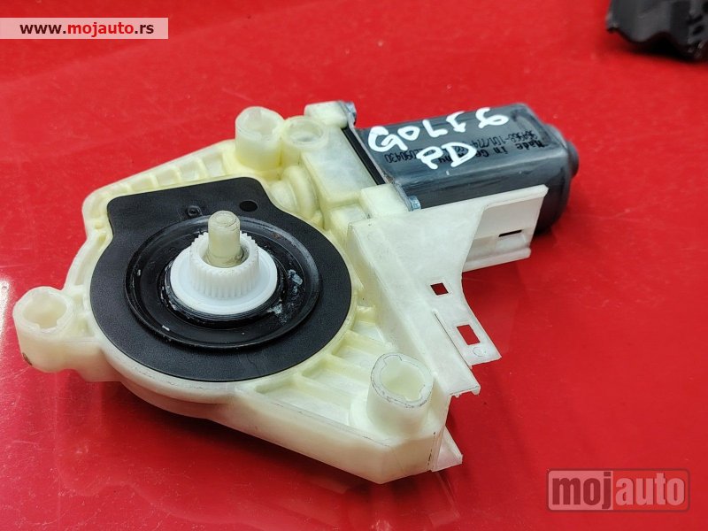 Golf 6 motor podizača stakla prednji desni Originalni delovi Moguca ugradnja delova Alfa Romeo 147-156-166-159-GT-MiTo-Giulietta Fiat bravo 2 - croma -grande punto -multipla 2 -punto 3 -stilo-idea...