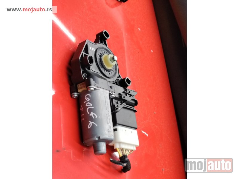 Golf 6 motor zadnjeg podizača prozora Originalni delovi Moguca ugradnja delova Alfa Romeo 147-156-166-159-GT-MiTo-Giulietta Fiat bravo 2 - croma -grande punto -multipla 2 -punto 3 -stilo-idea Free...