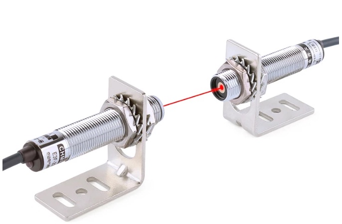 LASERSKI FOTOSENZOR C376
