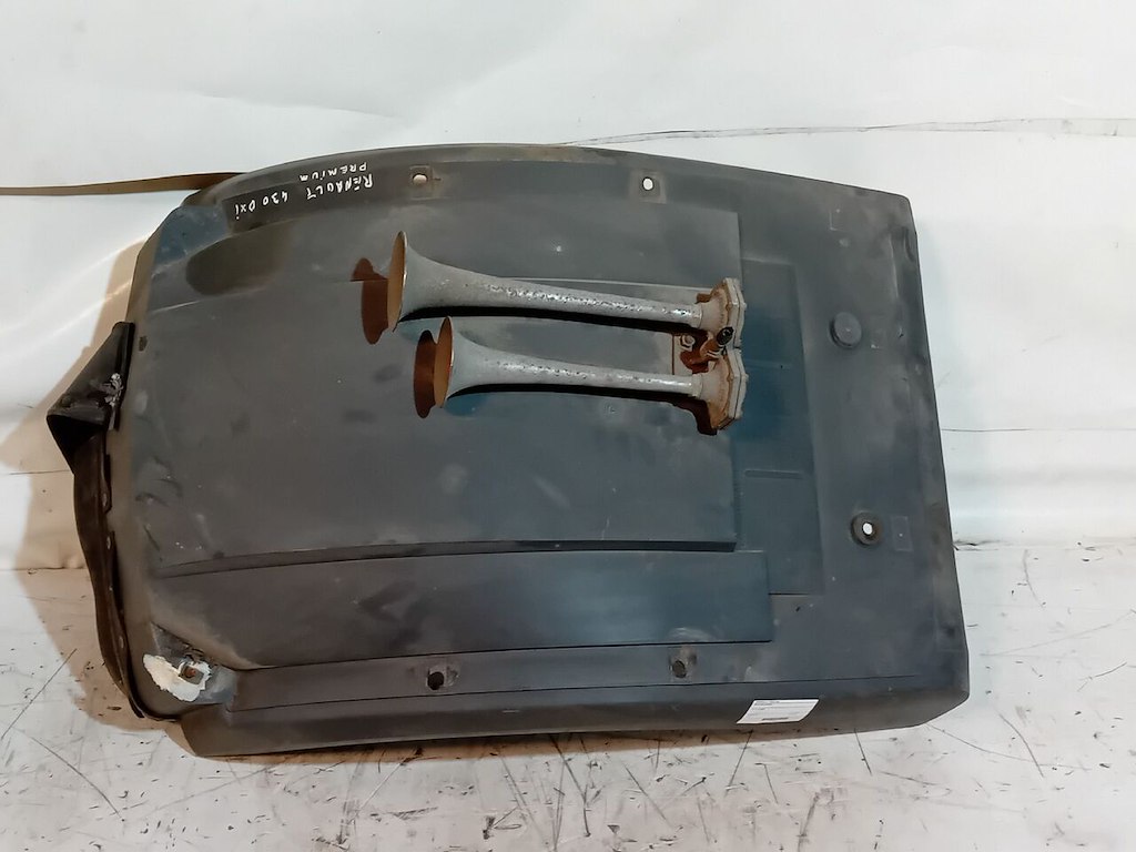 7421028898 zastavica za blatobran za Renault Premium 2 | 05 kamiona