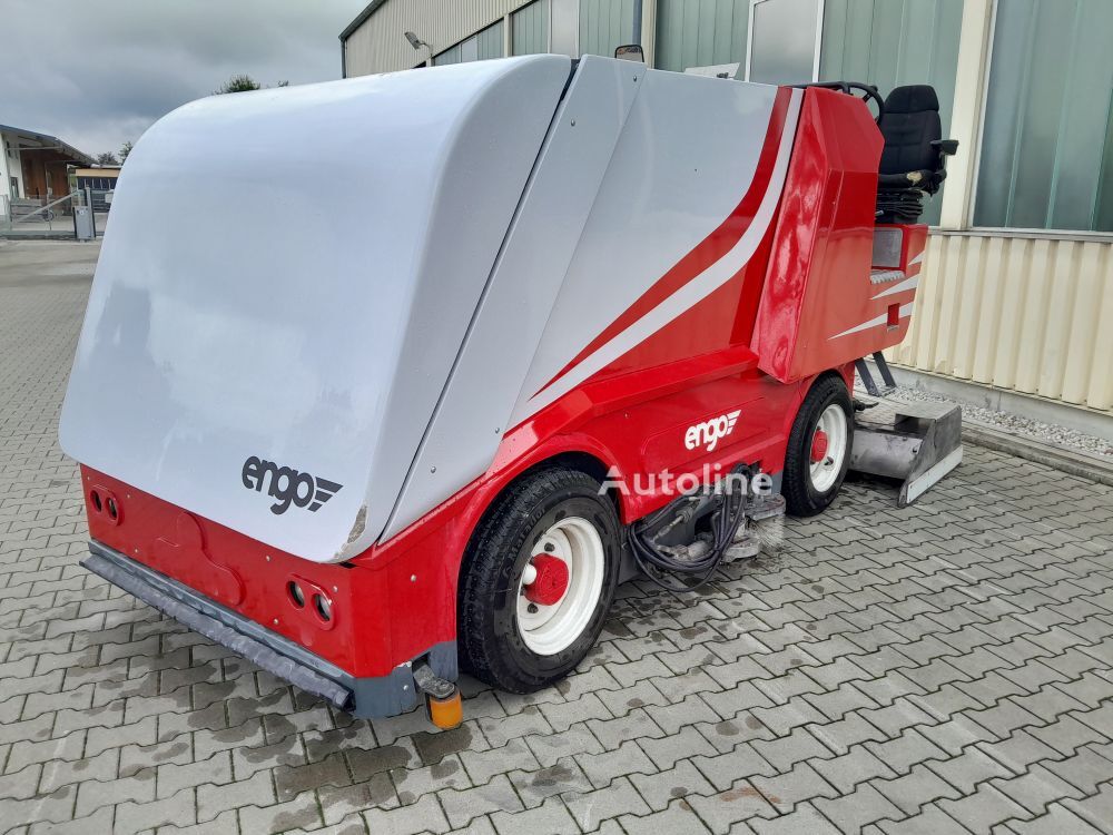 Zamboni Engo 230 LX, WM mašina za održavanje leda