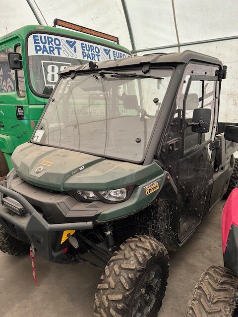 Can-Am Traxter 4WD UTV