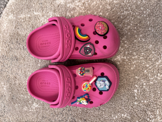 Crocs za devojcice 25/26 sa stikerima