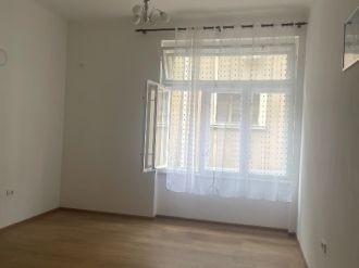 33m² 750€
Beograd, Vračar, Centar (Vračar), Krunska